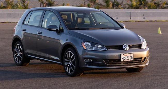 Ask the Expert: Mini Cooper vs. Volkswagen Golf | CarMax