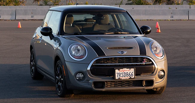 Ask the Expert: Mini Cooper vs. Volkswagen Golf | CarMax