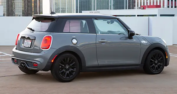 Ask the Expert: Mini Cooper vs. Volkswagen Golf | CarMax