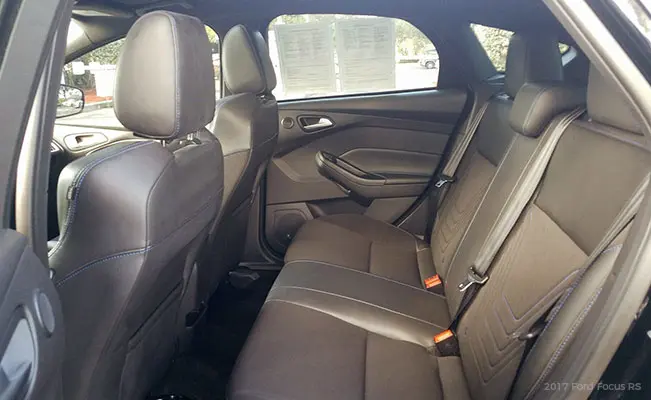 2017 Ford Focus review, photos & specs | CarMax